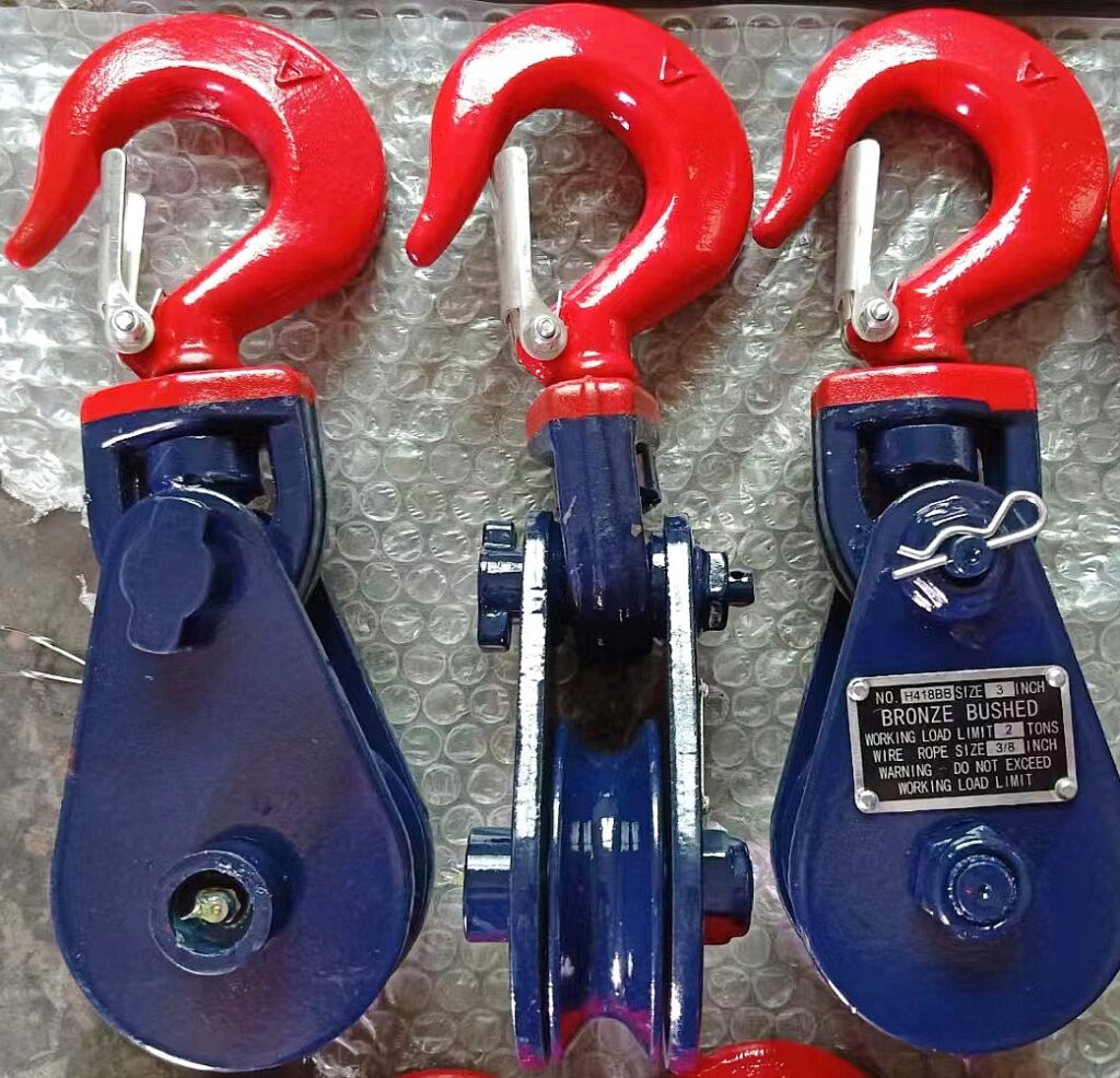 H418 SNATCH BLOCK LIGHT TYPE CHAMPION WITH HOOK