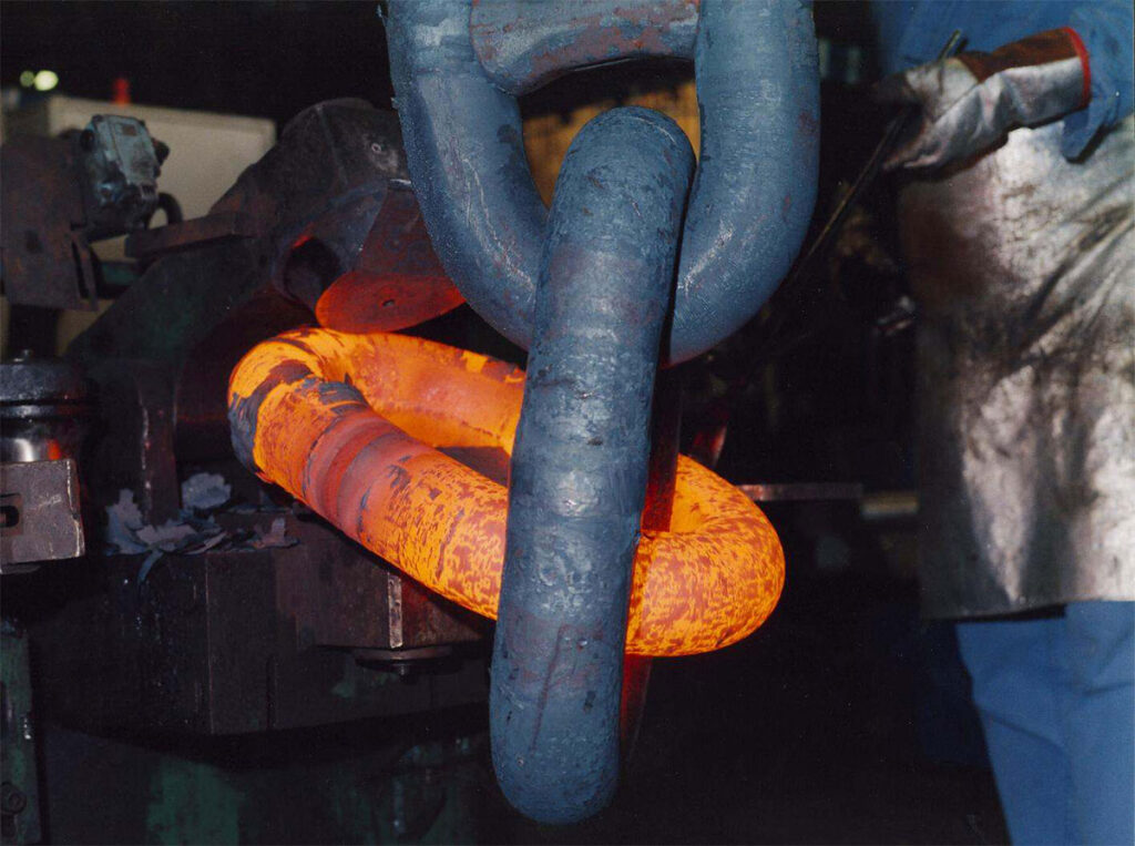 Anchor Chains 5 Tips For Choosing Your Most Suitable Type